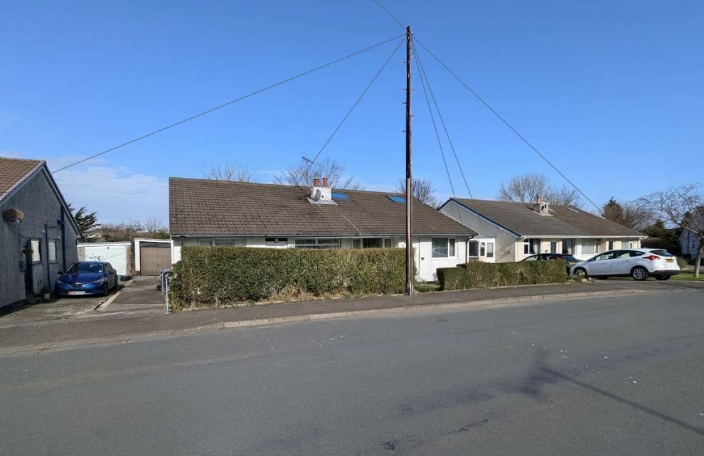 Town could have 17 new Manx Telecom telegraph poles under ultra-fast ...