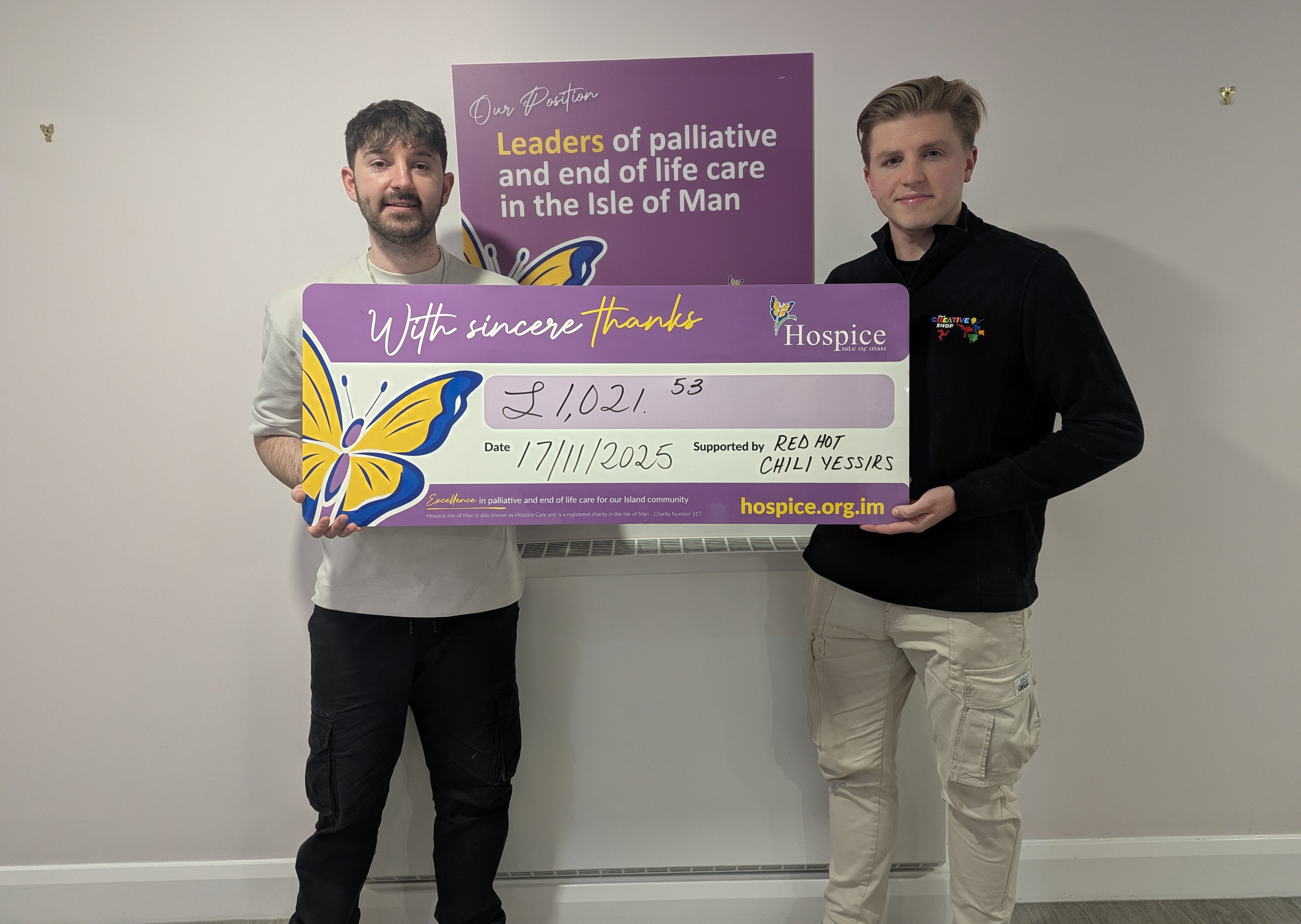 Guitarist's charity gig in honor of late father raises over £1,000 for ...