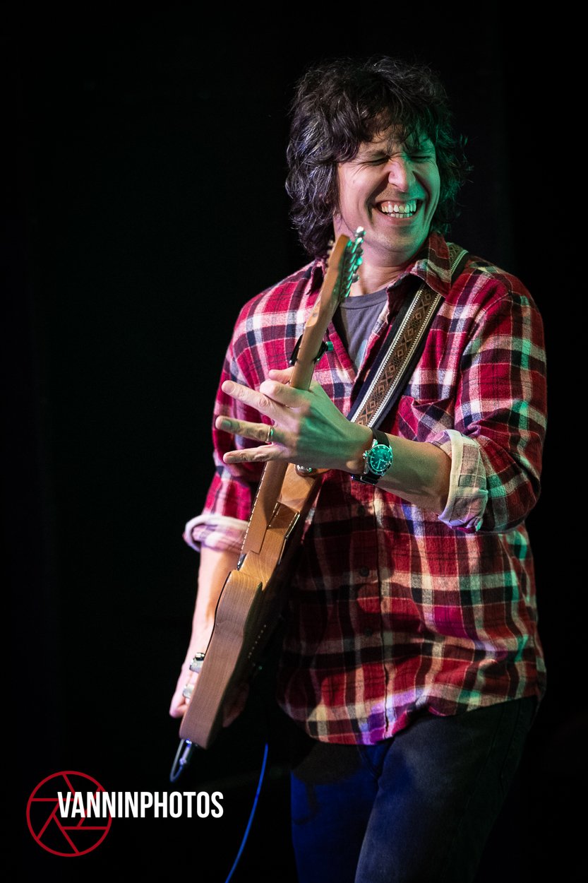 Pictures as blues star Davy Knowles delivers emotional homecoming show ...