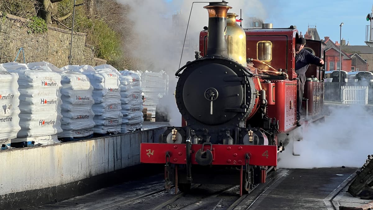 Coal switch safeguards Isle of Man steam railway for foreseeable future ...