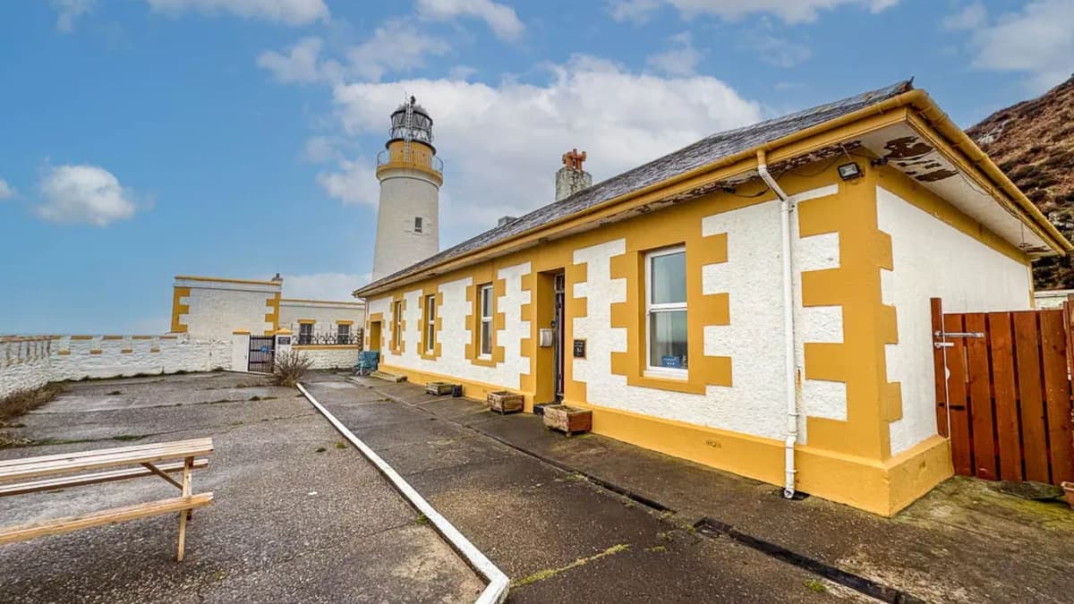 Unique cottage on Isle of Man's coast hits the market | iomtoday.co.im