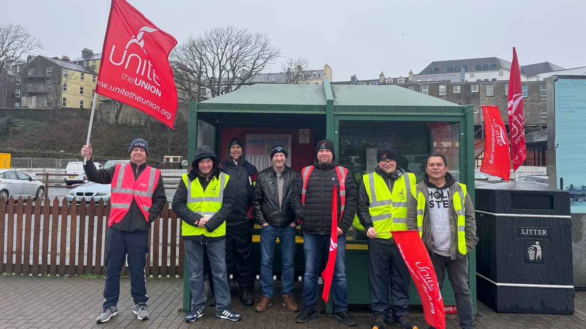 ‘We are truly humbled’: Bus drivers issue heartfelt message with strike ...