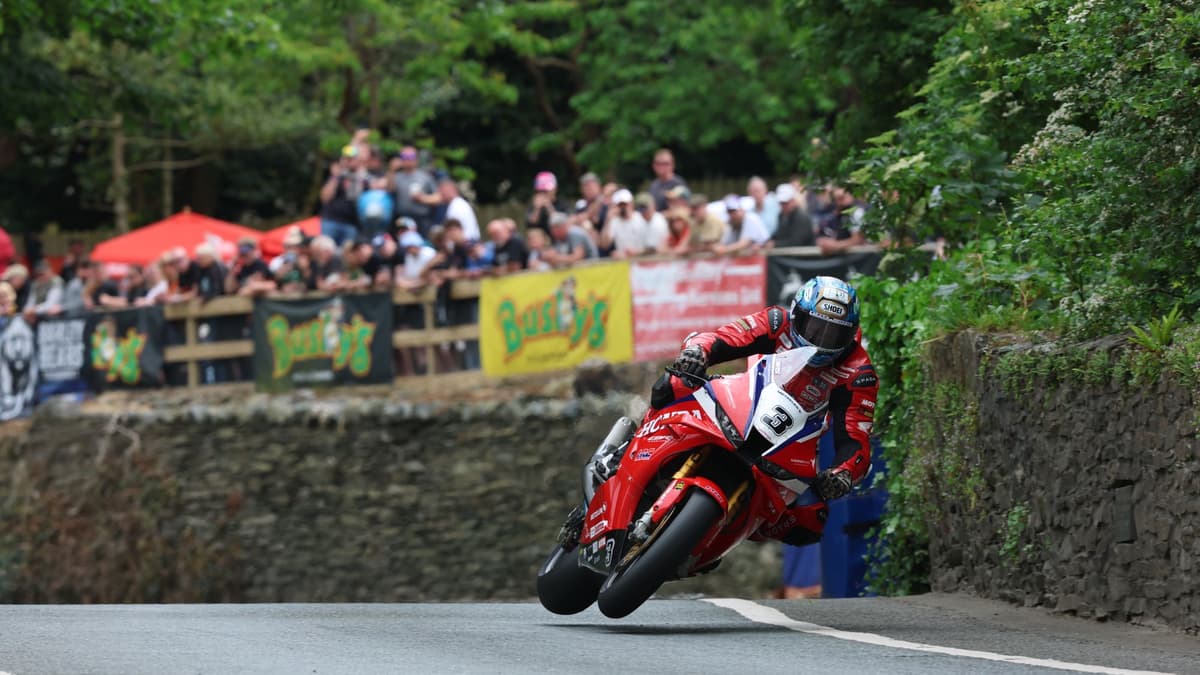 Isle of Man TT 2026: Harrison secures dominant win in Superbike race ...