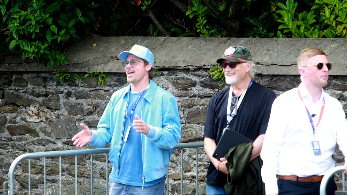 Watch as Hollywood star Brad Pitt enjoys the Isle of Man TT action from ...